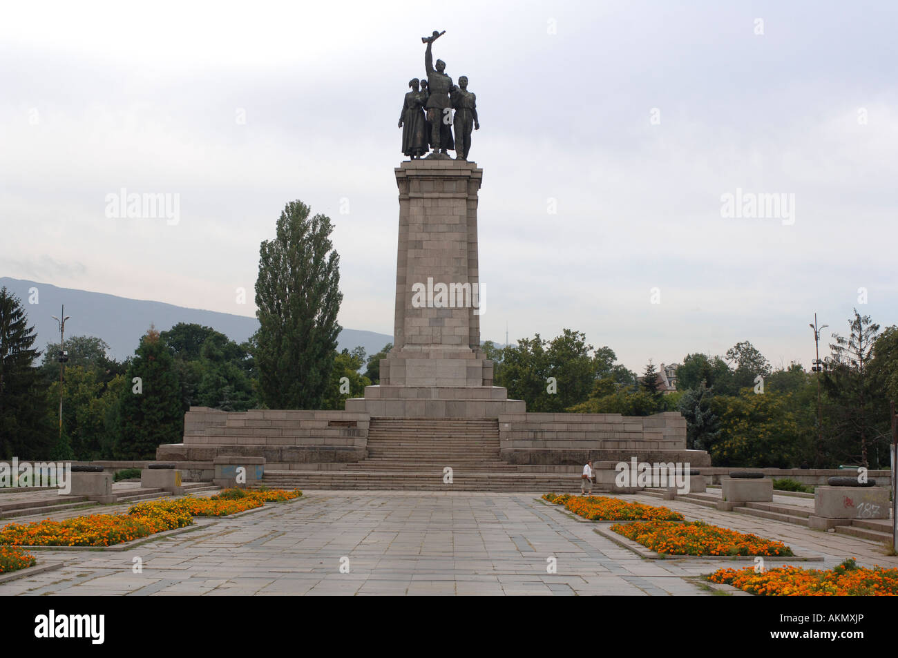 Monument former soviet army hi-res stock photography and images - Alamy