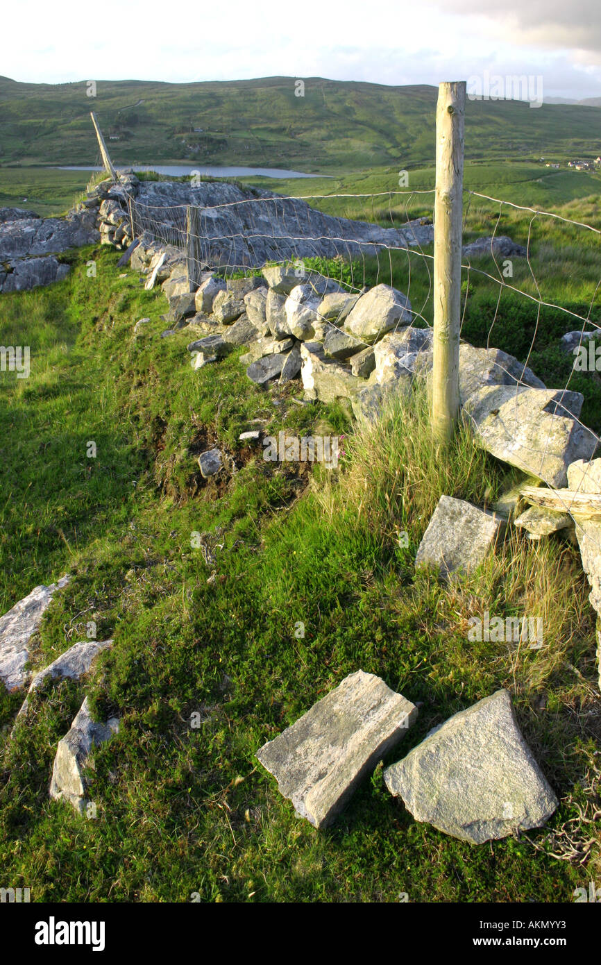 Stone wall ireland fence boundary hi-res stock photography and images ...