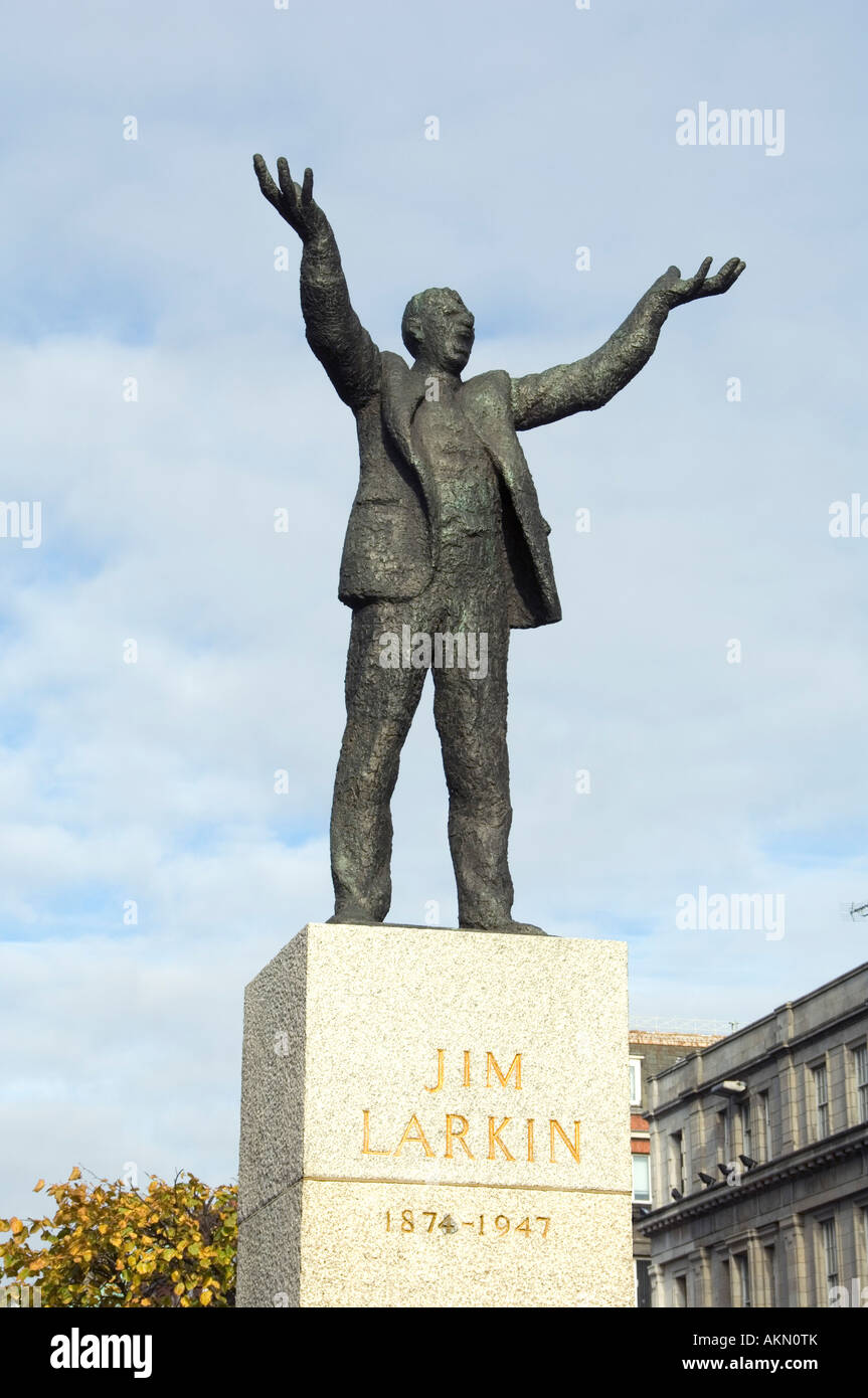 Statue of Big Jim Larkin union organiser on Dublin's main thoroughfare ...