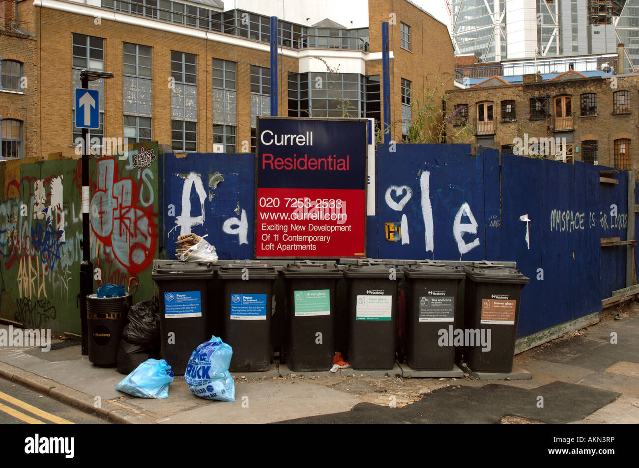 Recycling bins london house hi-res stock photography and images - Alamy