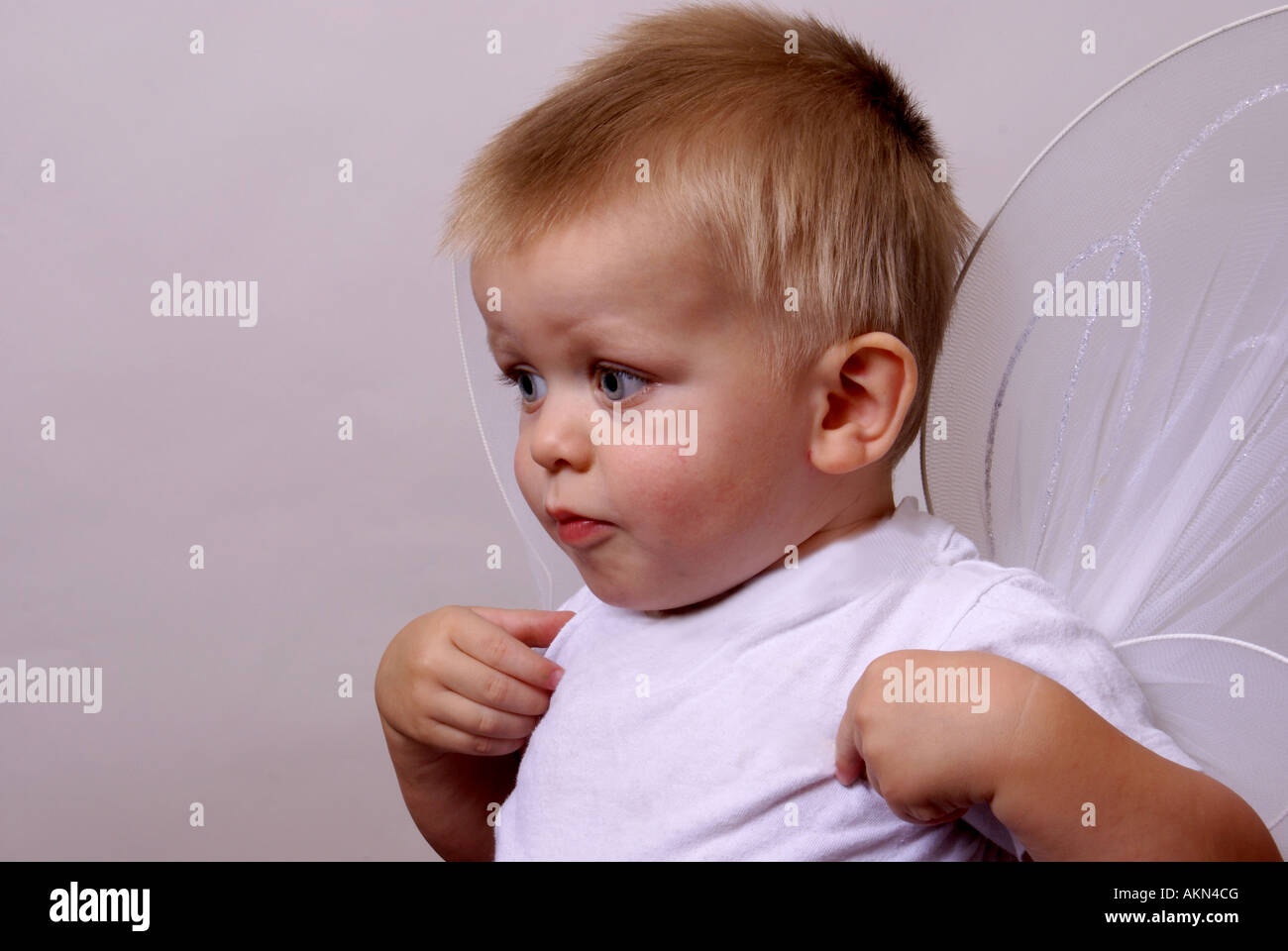 Play angel hi-res stock photography and images - Alamy