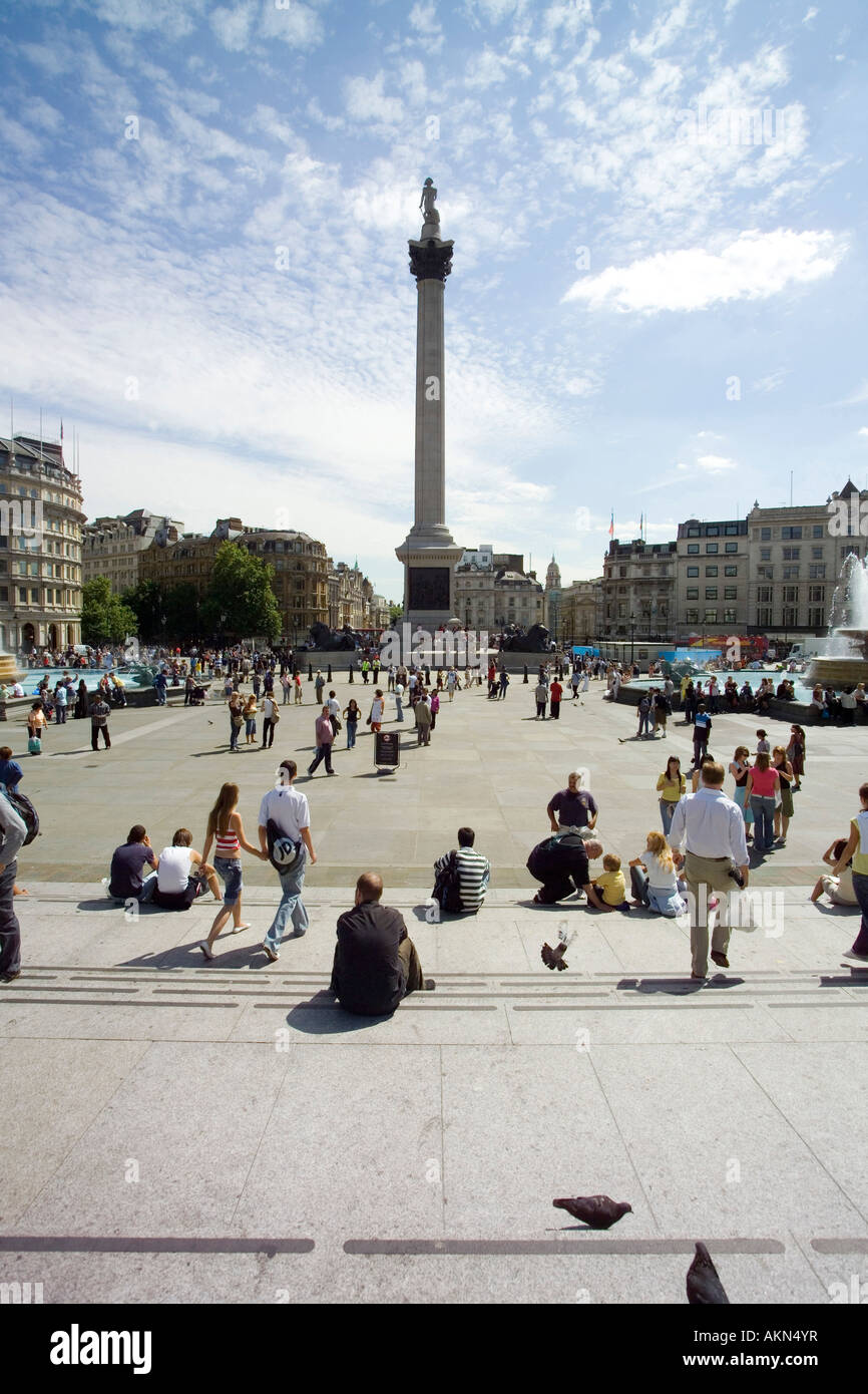 Trafalgar Square, looking down steps from National Gallery Stock Photo ...
