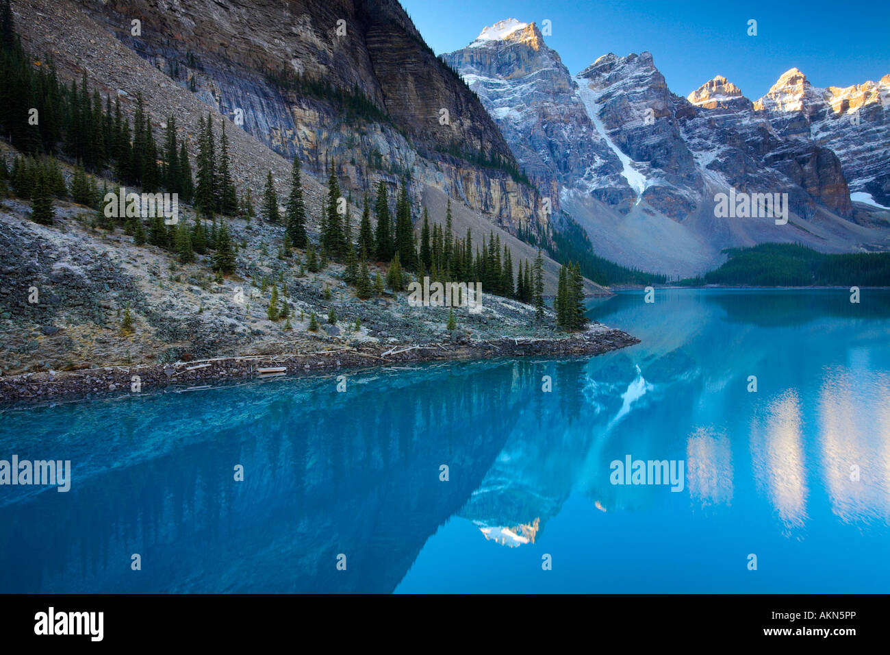 Spectacular blue waters at Moraine Lake in Banff National Park, Canada ...