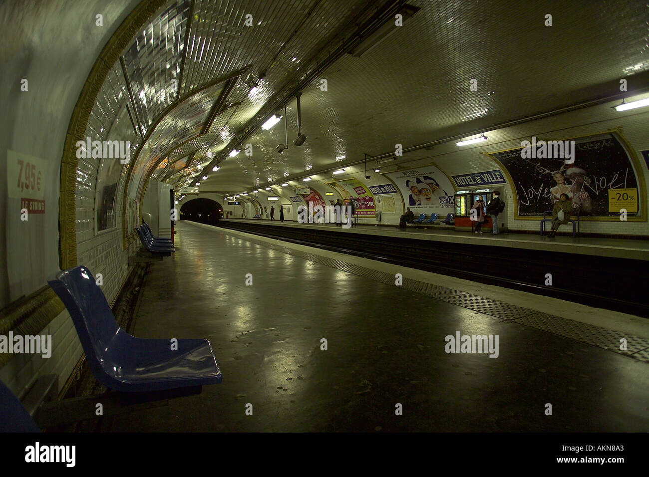 paris metro metropolitan underground subway france Stock Photo - Alamy
