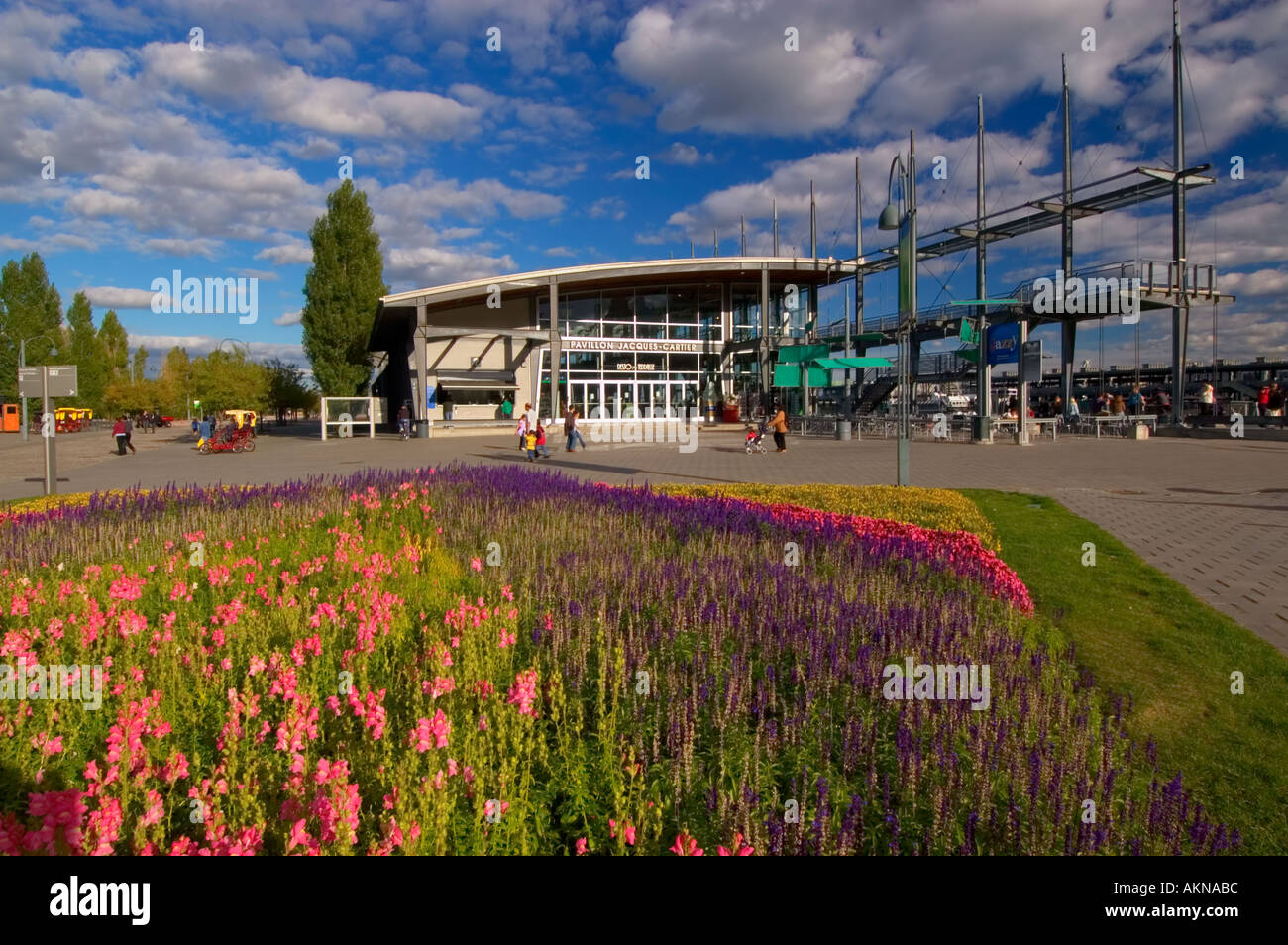 Old port quebec hi-res stock photography and images - Alamy