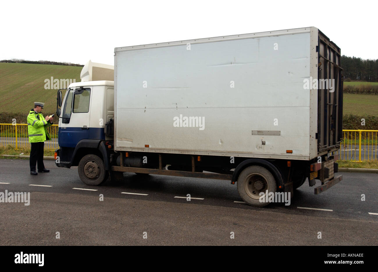 Traffic Police carrying out stop checks on vehicles Stock Photo - Alamy