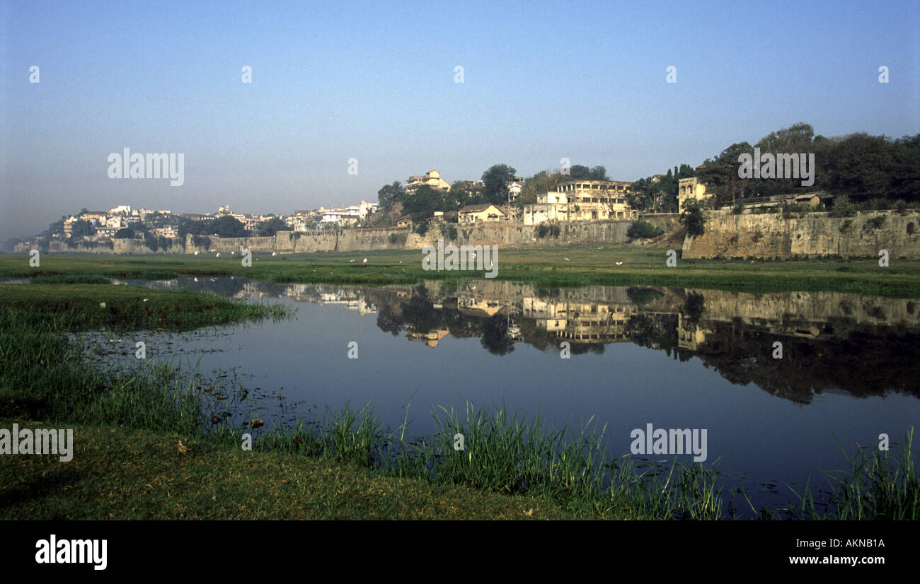 The city wall of Broach in Gugarat, India Stock Photo - Alamy