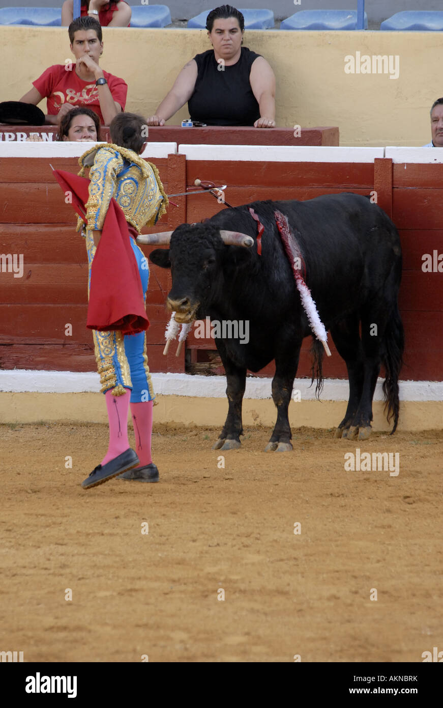 Removing wounded hi-res stock photography and images - Alamy