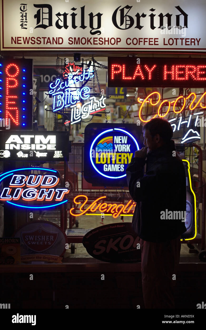 Shop signs hi-res stock photography and images - Alamy