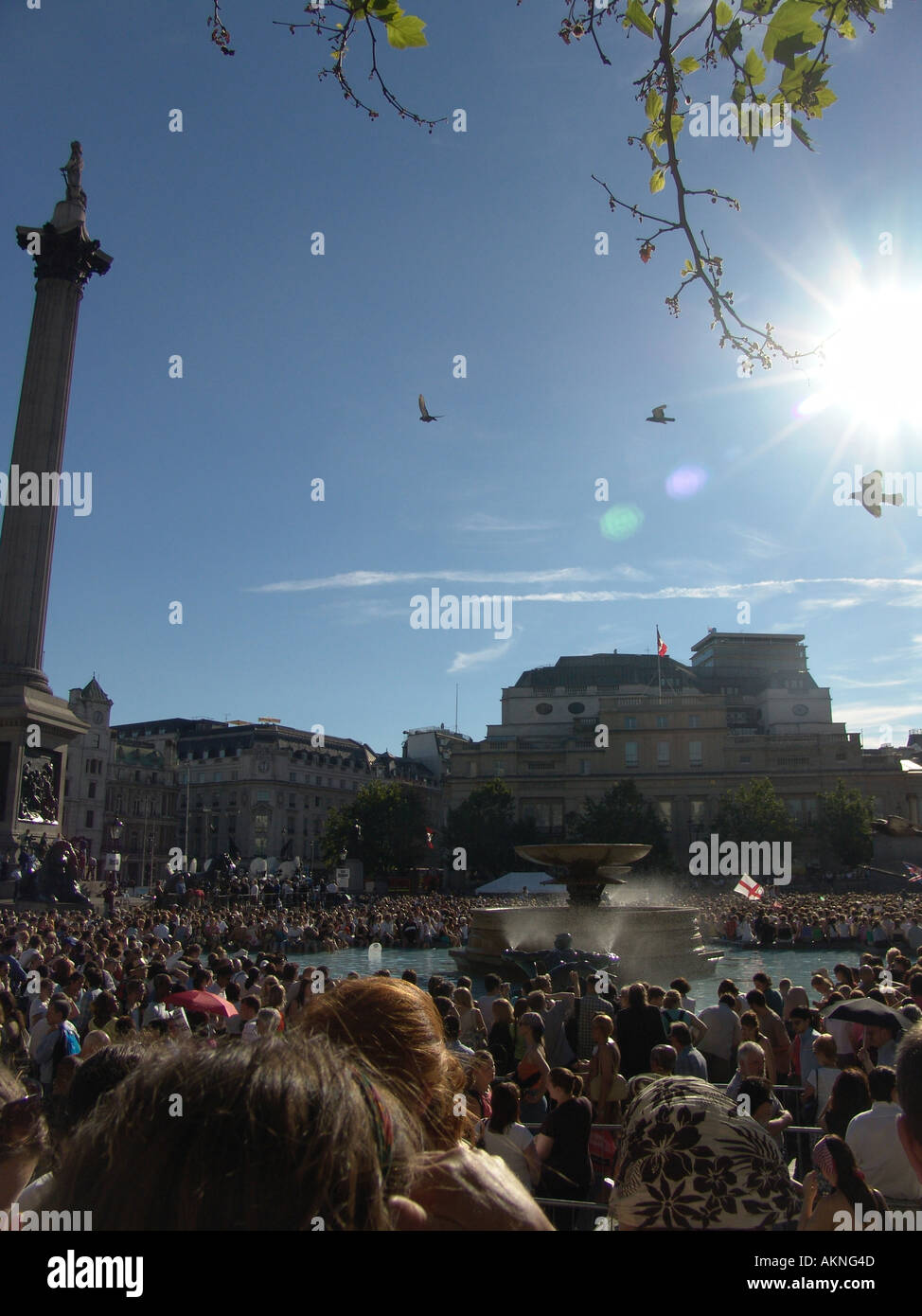 London remembers hi-res stock photography and images - Alamy
