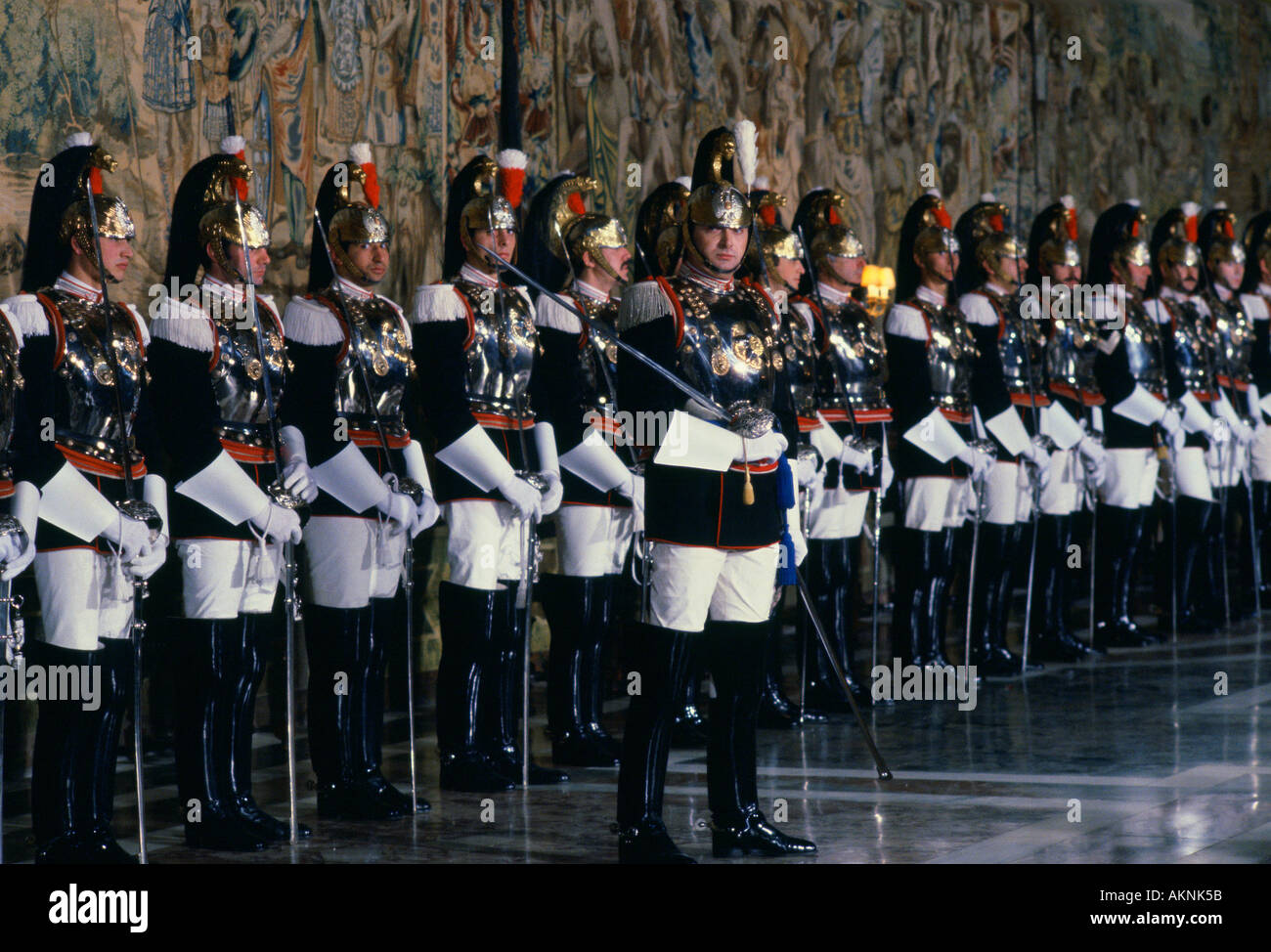 Palace quirinale guard rome hi-res stock photography and images - Alamy