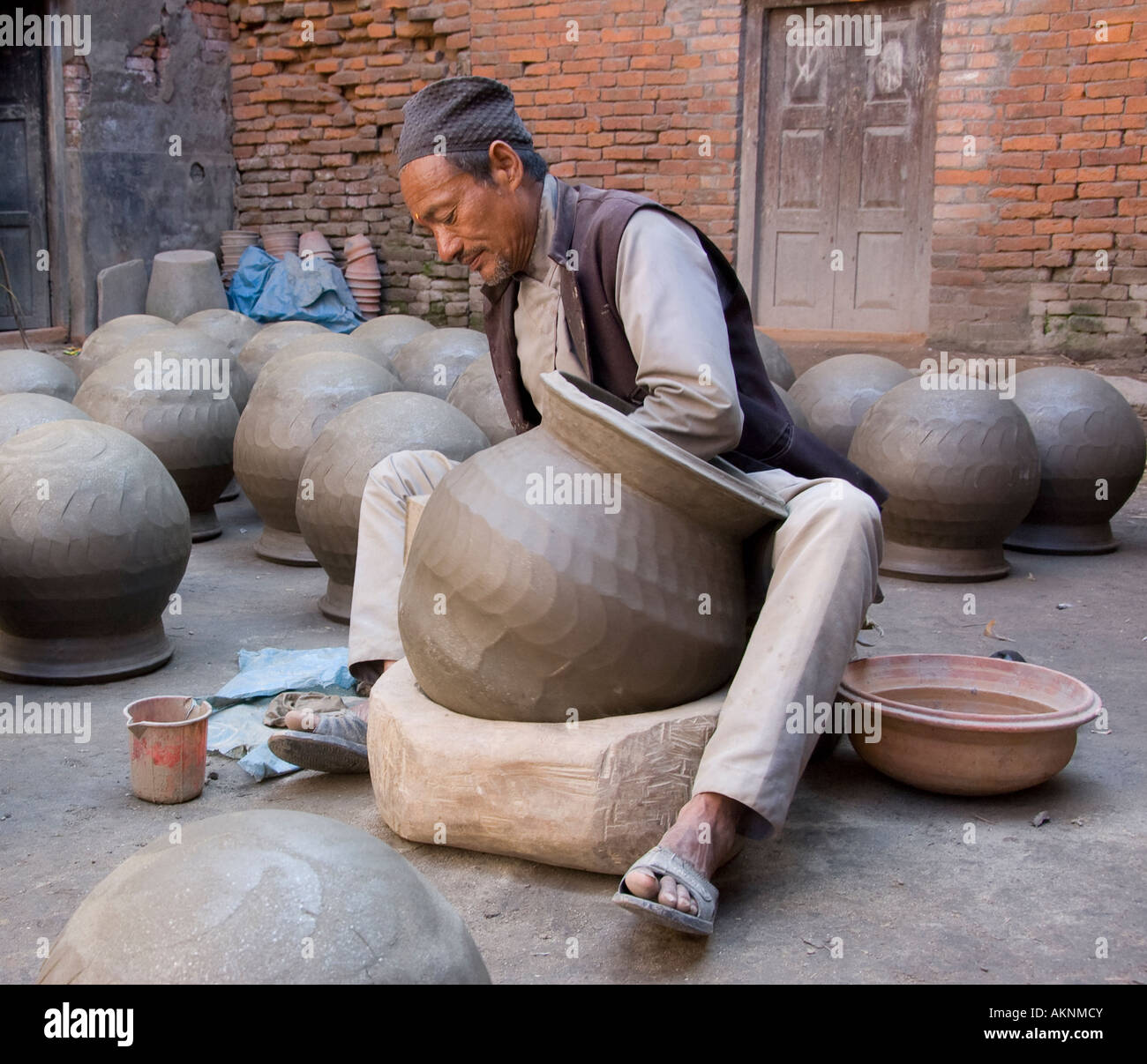 Terracotta man hi-res stock photography and images - Alamy