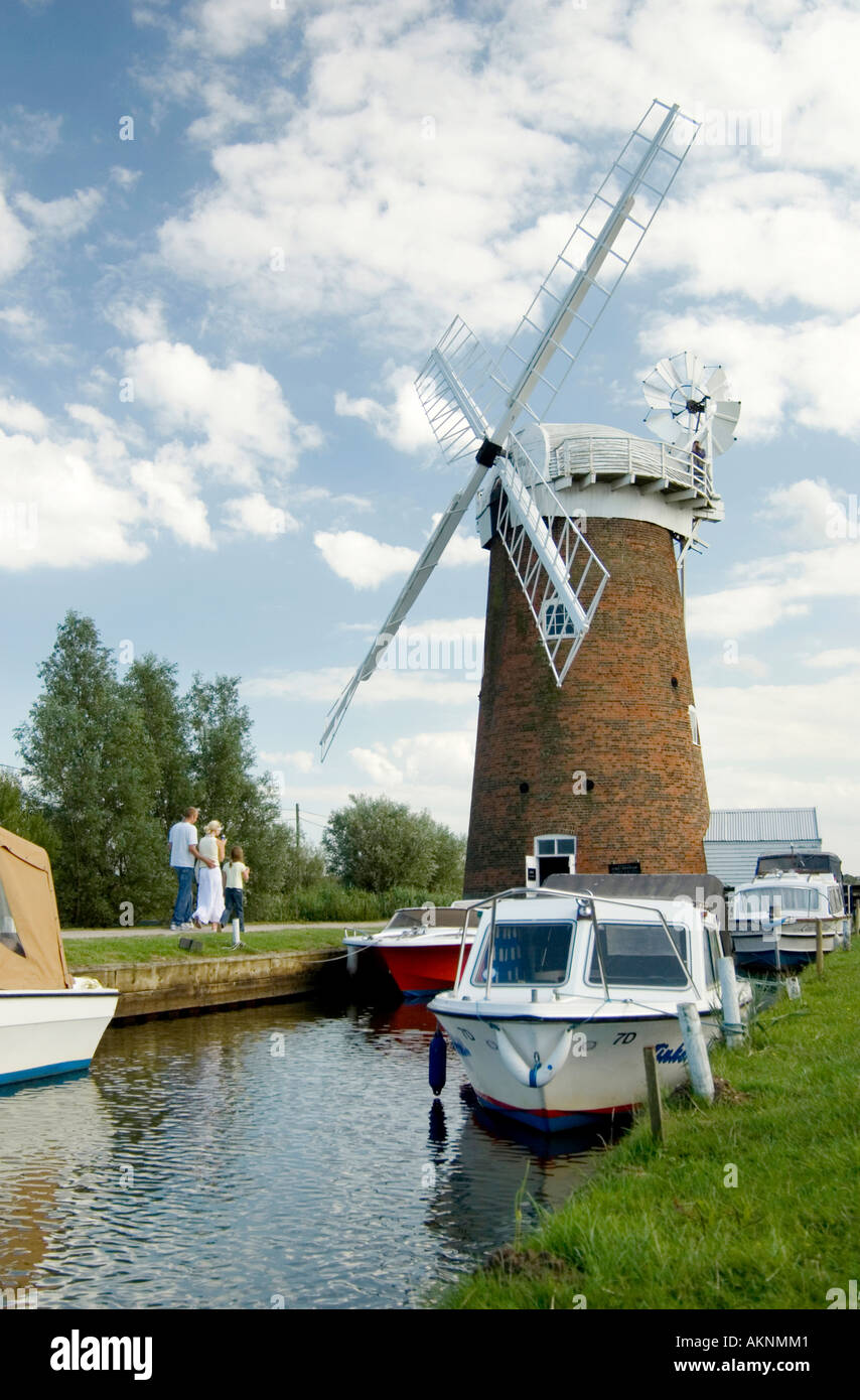 Horsey water pump Norfolk Stock Photo - Alamy