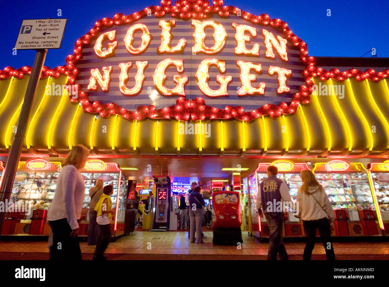 Great Yarmouth seafront amusements at night, Norfolk, UK Stock Photo ...