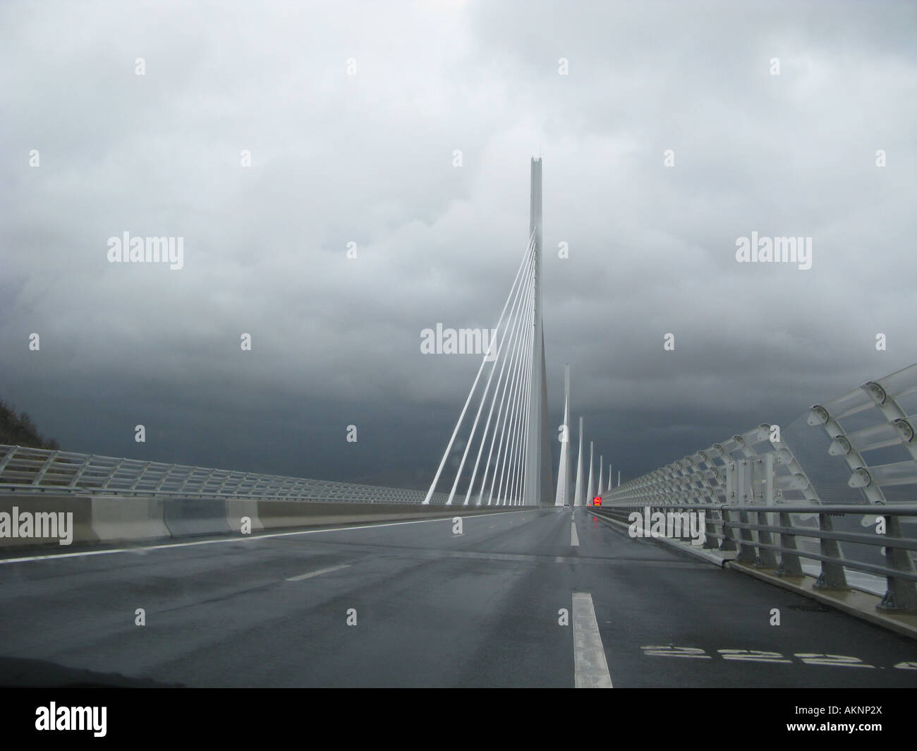 NORMAN FOSTER DESIGNED BRIDGE,MILLAU FRANCE,RAIN STORM Stock Photo - Alamy