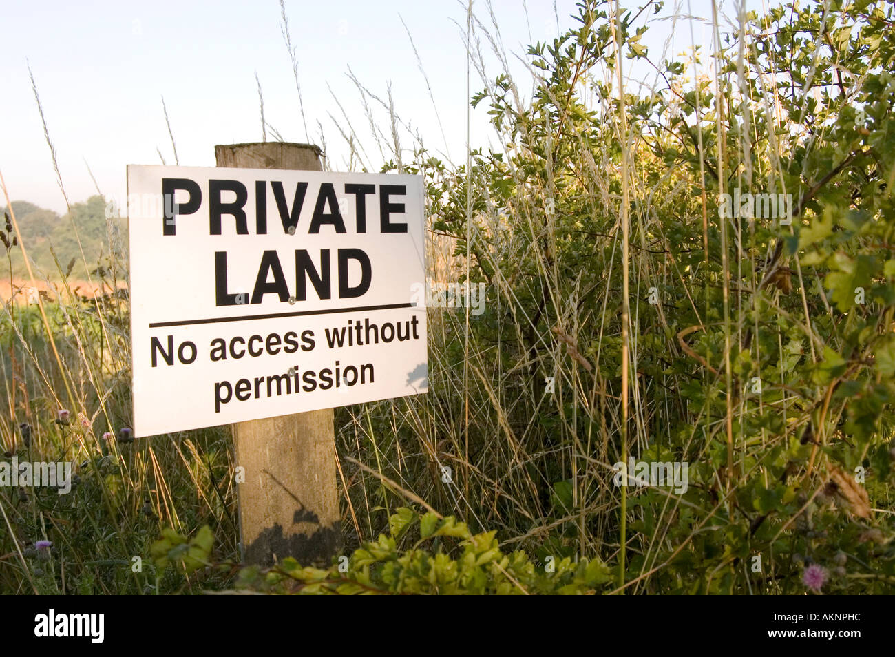 Private land sign Stock Photo - Alamy Private land sign Stock Photo - Alamy