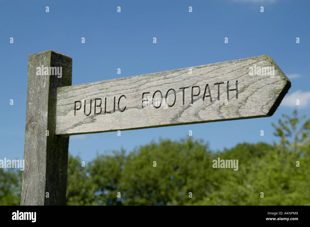 Wooden Public Footpath sign Stock Photo - Alamy