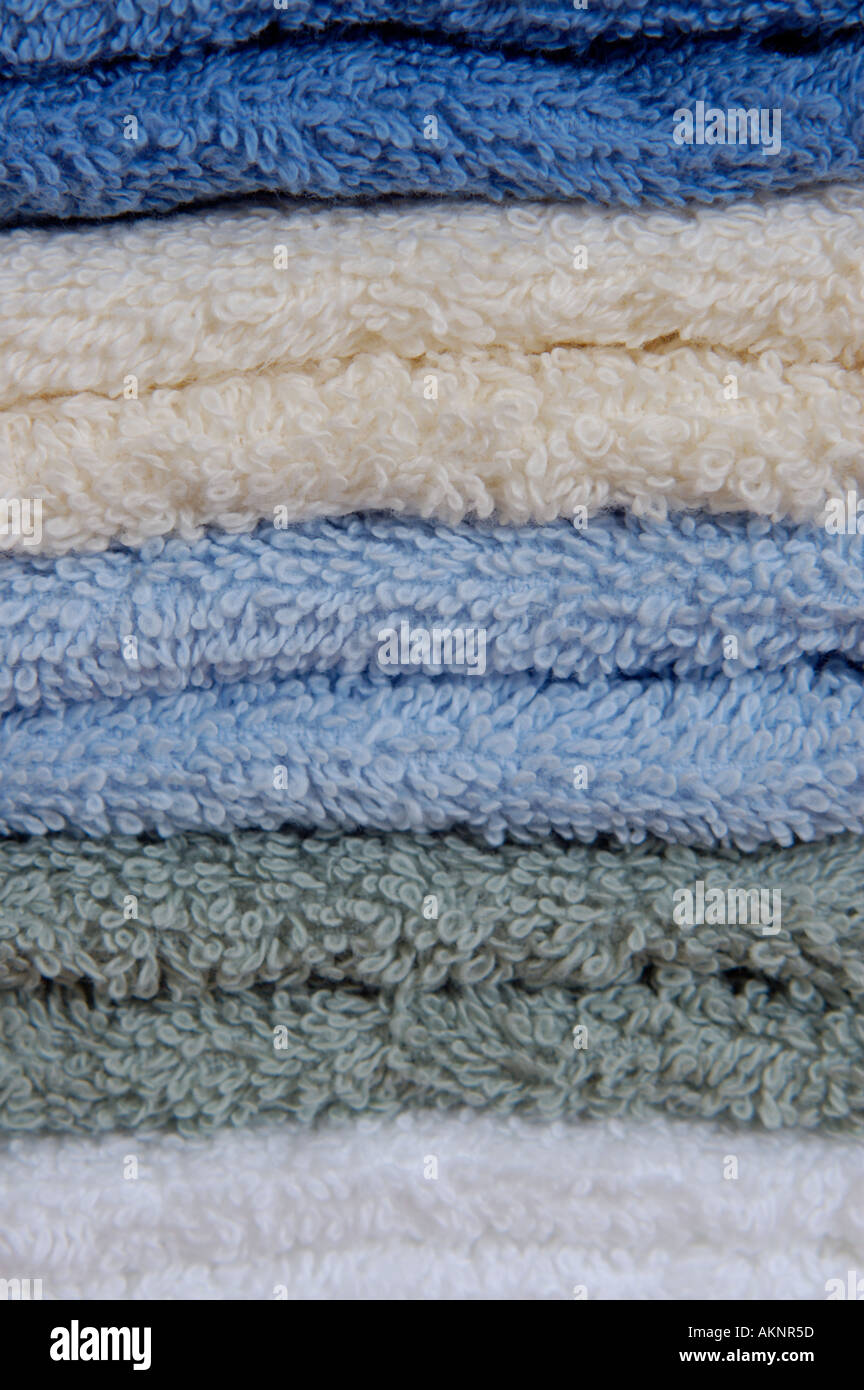 STACK OF TOWELS Stock Photo - Alamy