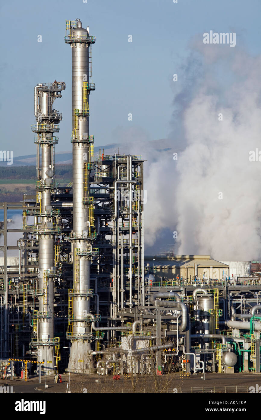 The Grangemouth petrochemical complex West Lothian, Scotland Stock ...