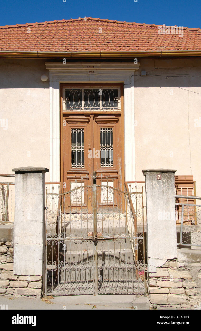 Traditional cypriot dwelling hi-res stock photography and images - Alamy