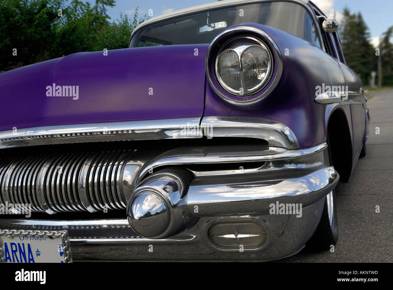 1957 purple Pontiac Safari Transcontinental vintage wagon Stock Photo ...