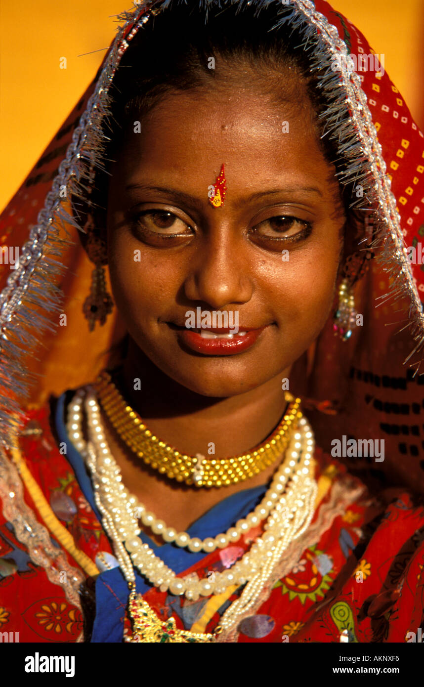 Rajasthan portrait of a girl Stock Photo - Alamy