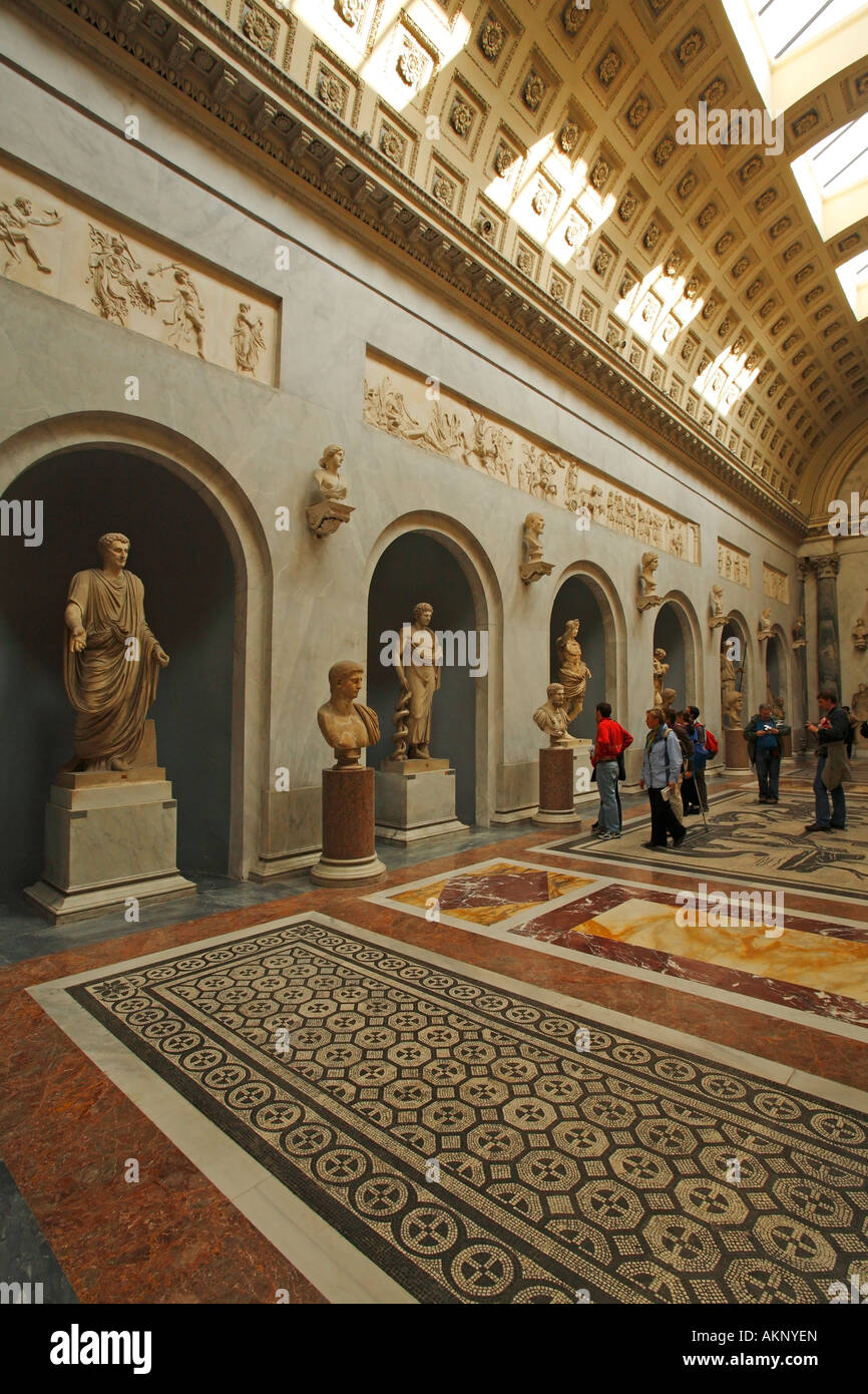 Braccio Nuovo wing, Vatican Museums, Italy Stock Photo - Alamy
