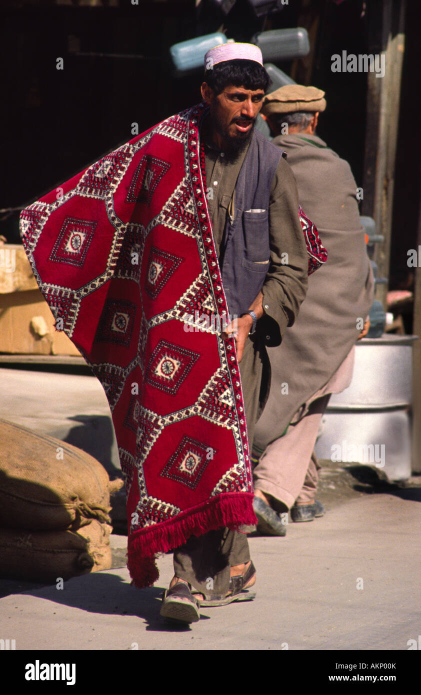 Pakistani carpet hi-res stock photography and images - Alamy