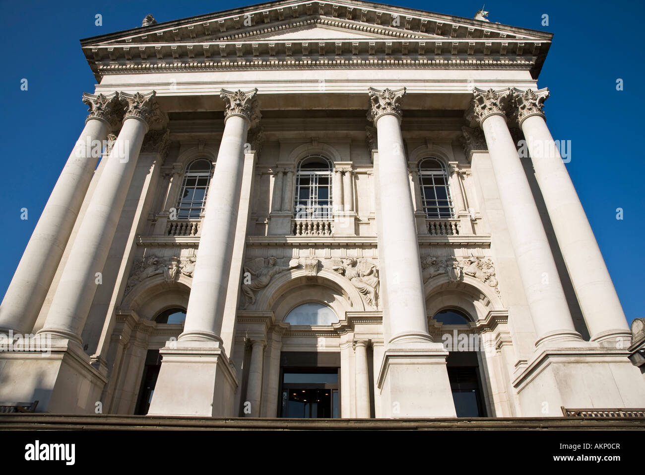 Tate britain front facade hi-res stock photography and images - Alamy