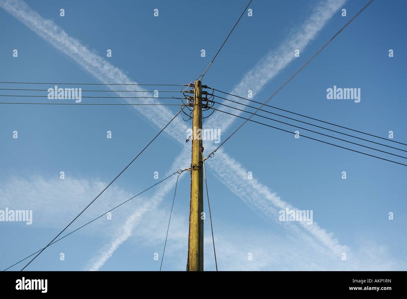 X shape hi-res stock photography and images - Alamy