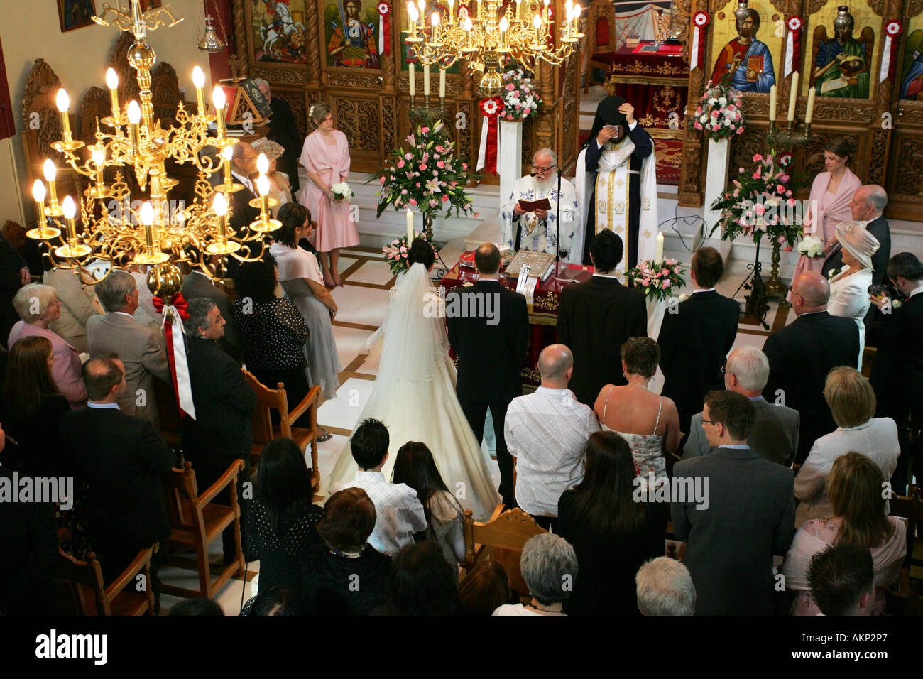 Packed church hi-res stock photography and images - Alamy