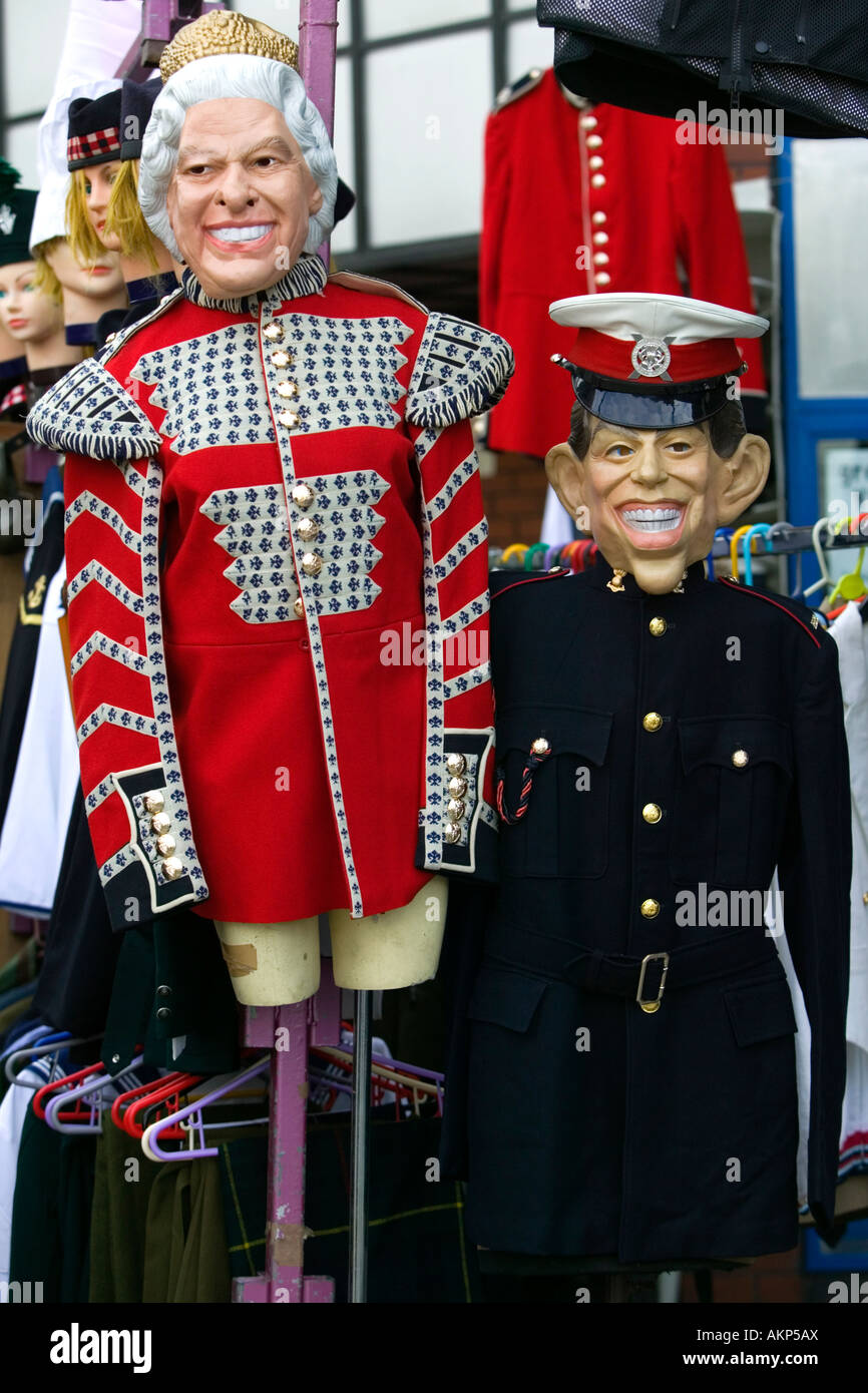 Queen elizabeth ii uniform hi-res stock photography and images - Alamy