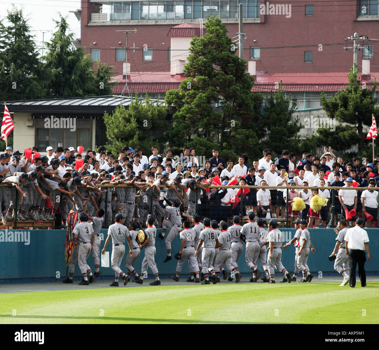 Clapping game japan hi-res stock photography and images - Alamy