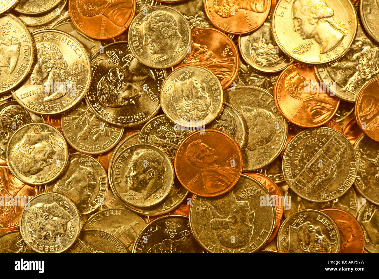 Pile of American coins pennies dimes nickels quarters Stock Photo - Alamy