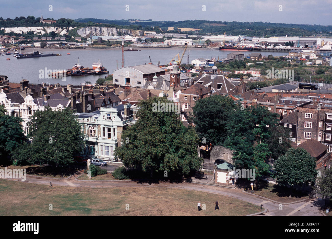 Medway kent aerial hi-res stock photography and images - Alamy