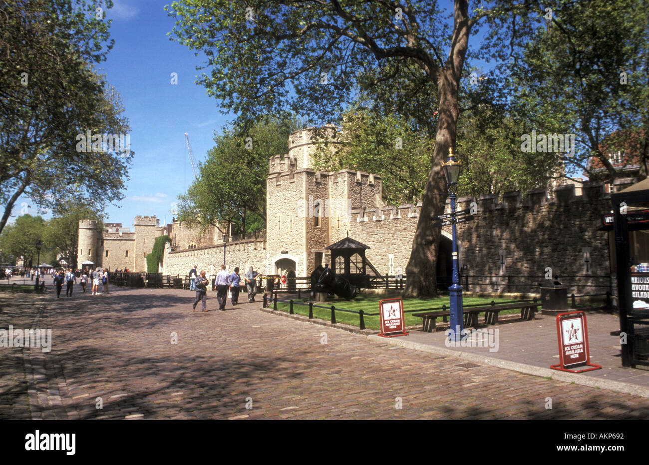 The Tower of London outer walls along the Thames embankment, London ...