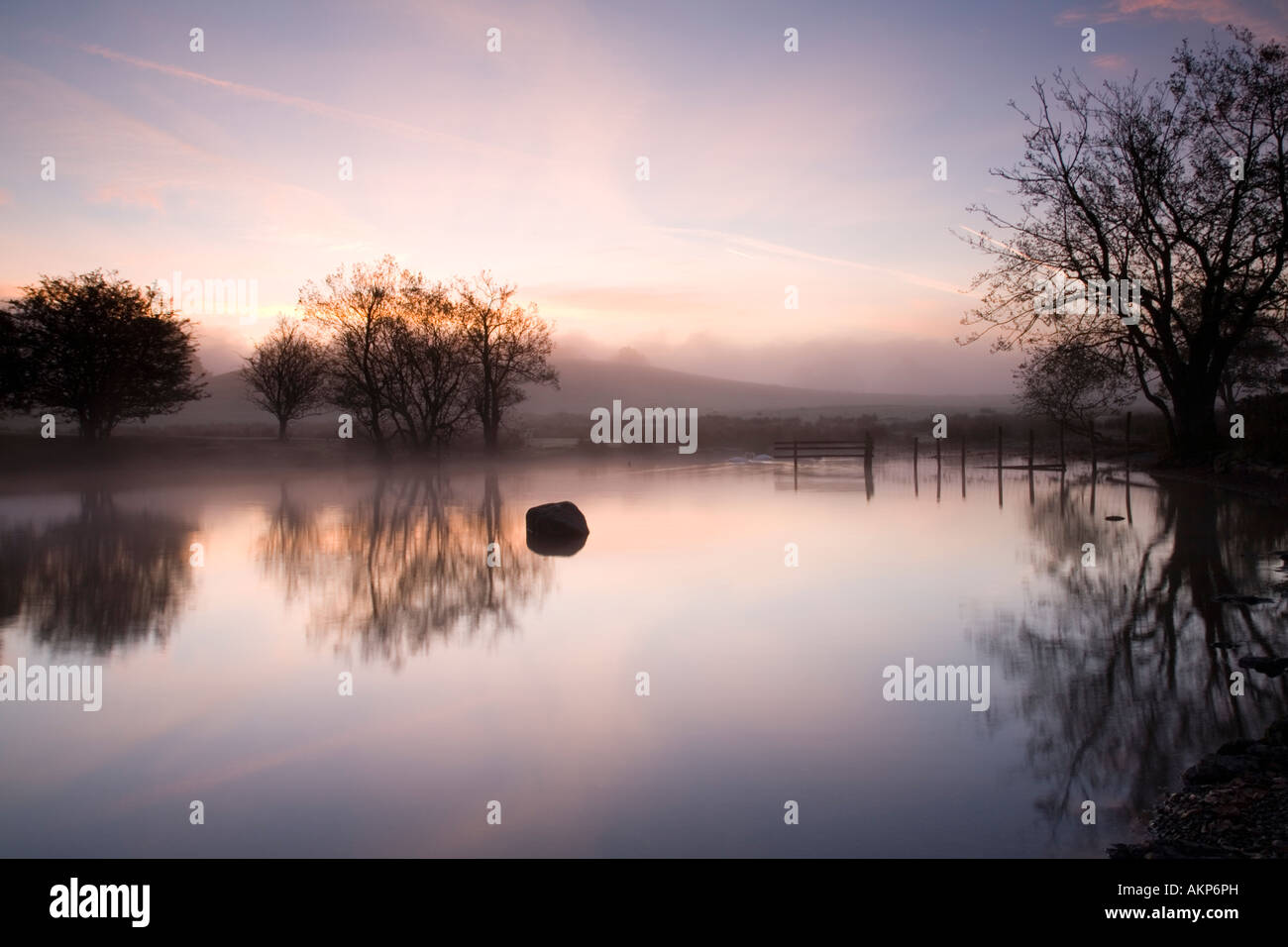 Autumn dawn at Low Wray on Lake Windermere Stock Photo - Alamy