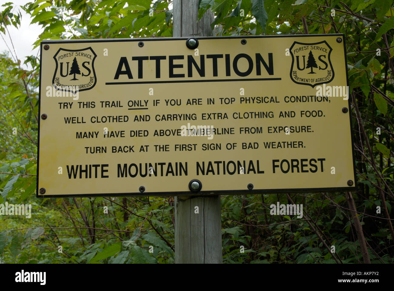 Warning sign on Valley Way Trail in the Northern Presidential Range of ...