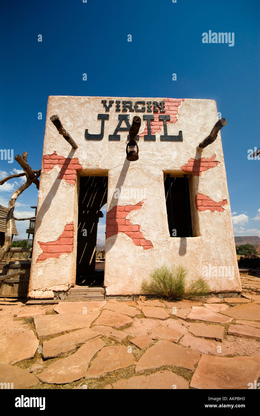 Old west jail house Stock Photo - Alamy