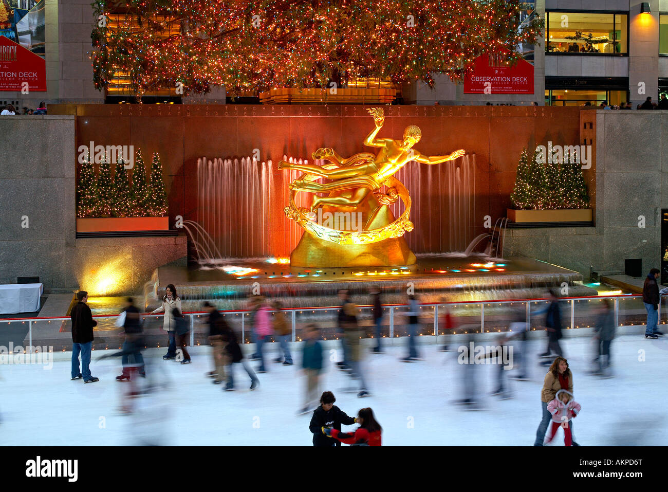 United States, New York, Manhattan, Rockefeller Center, Ice-skating ...