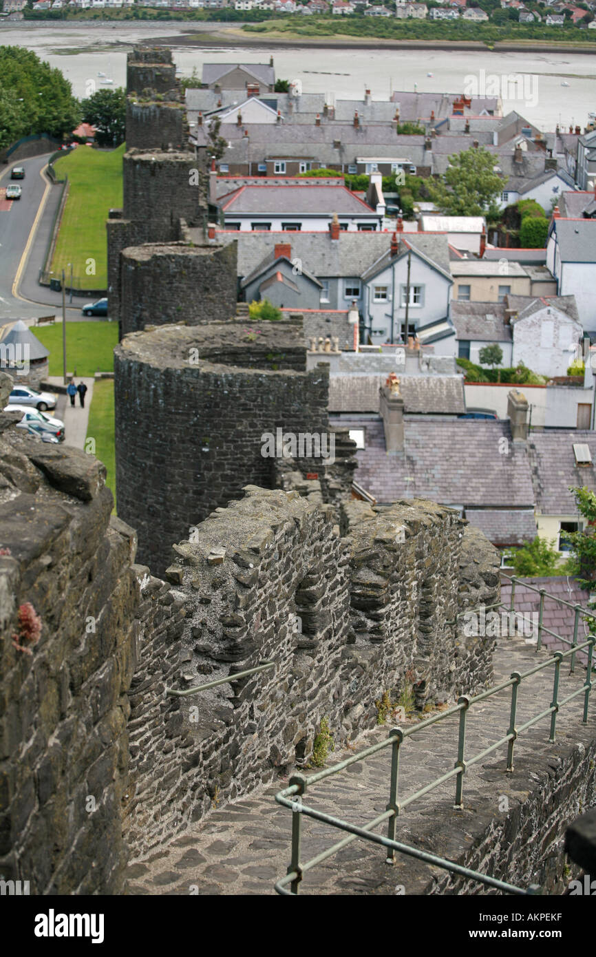 Conwy castle viewed from the north hi-res stock photography and images ...