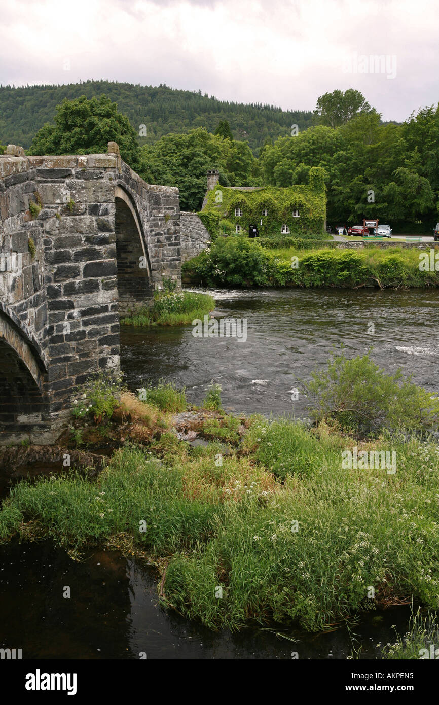 Llanrwst ancient stone bridge and tea rooms and Conwy river Snowdonia ...