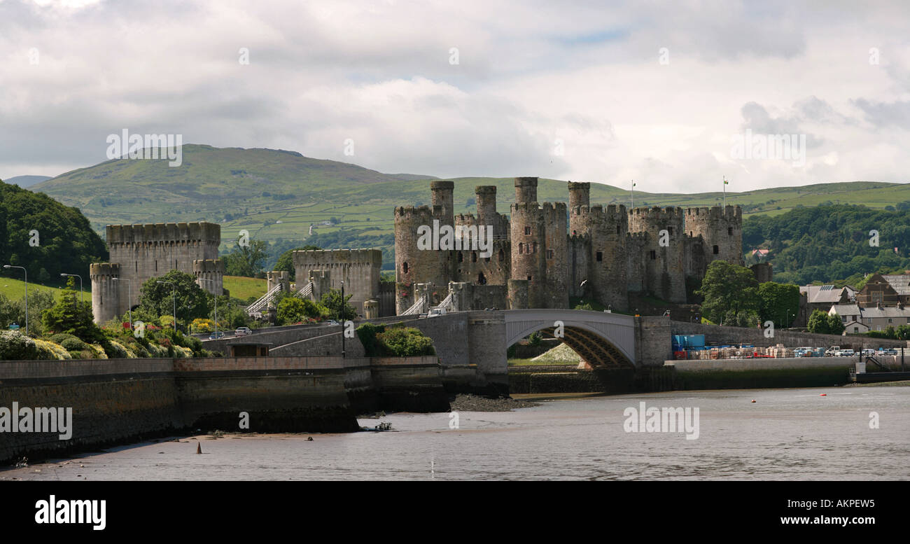 Conwy castle image hi-res stock photography and images - Alamy