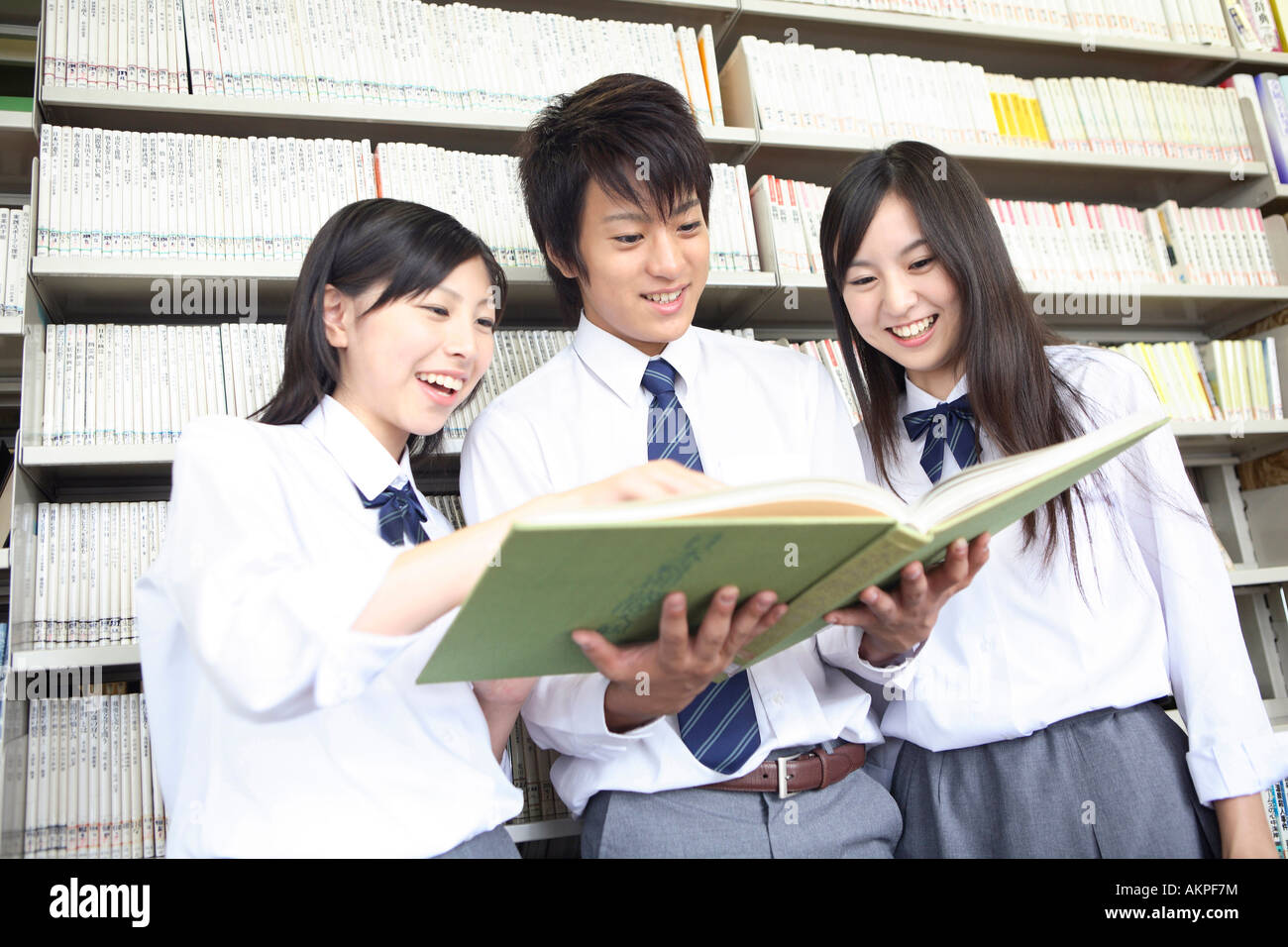 High school student in a library Stock Photo - Alamy