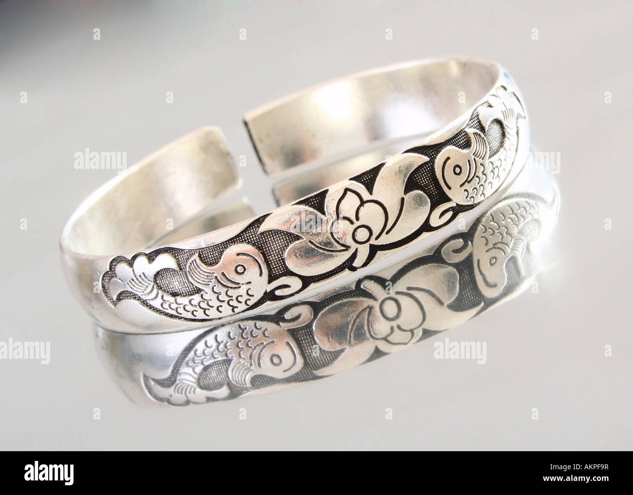 silver bracelet with reflection Chinese style Stock Photo - Alamy