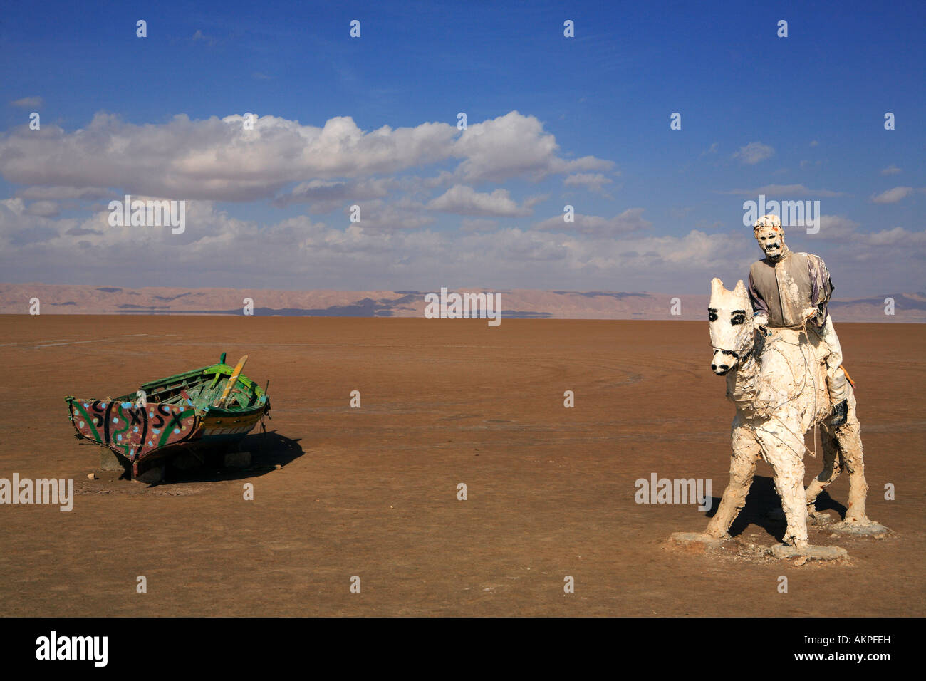 Tunisia, Southern Tunisia, Chott el Djerid, the salt desert Stock Photo ...