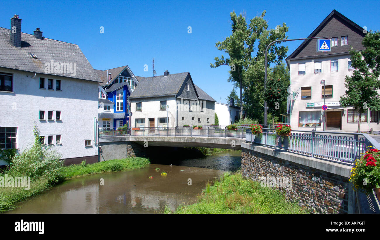 Wohnhaeuser am Simmerbach in Simmern, Hunsrueck, Rheinland-Pfalz Stock ...