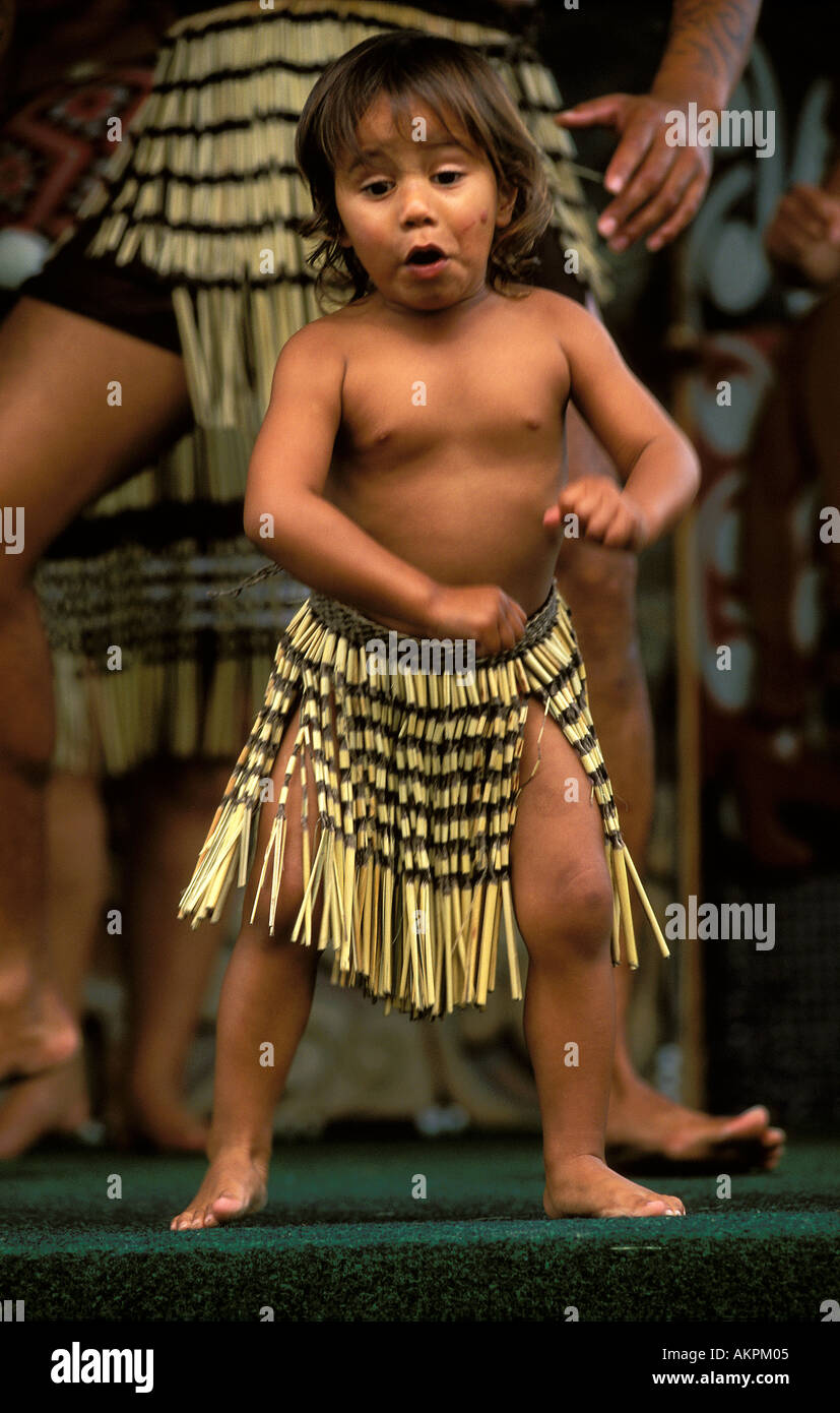 Maori children new zealand tradition hi-res stock photography and ...