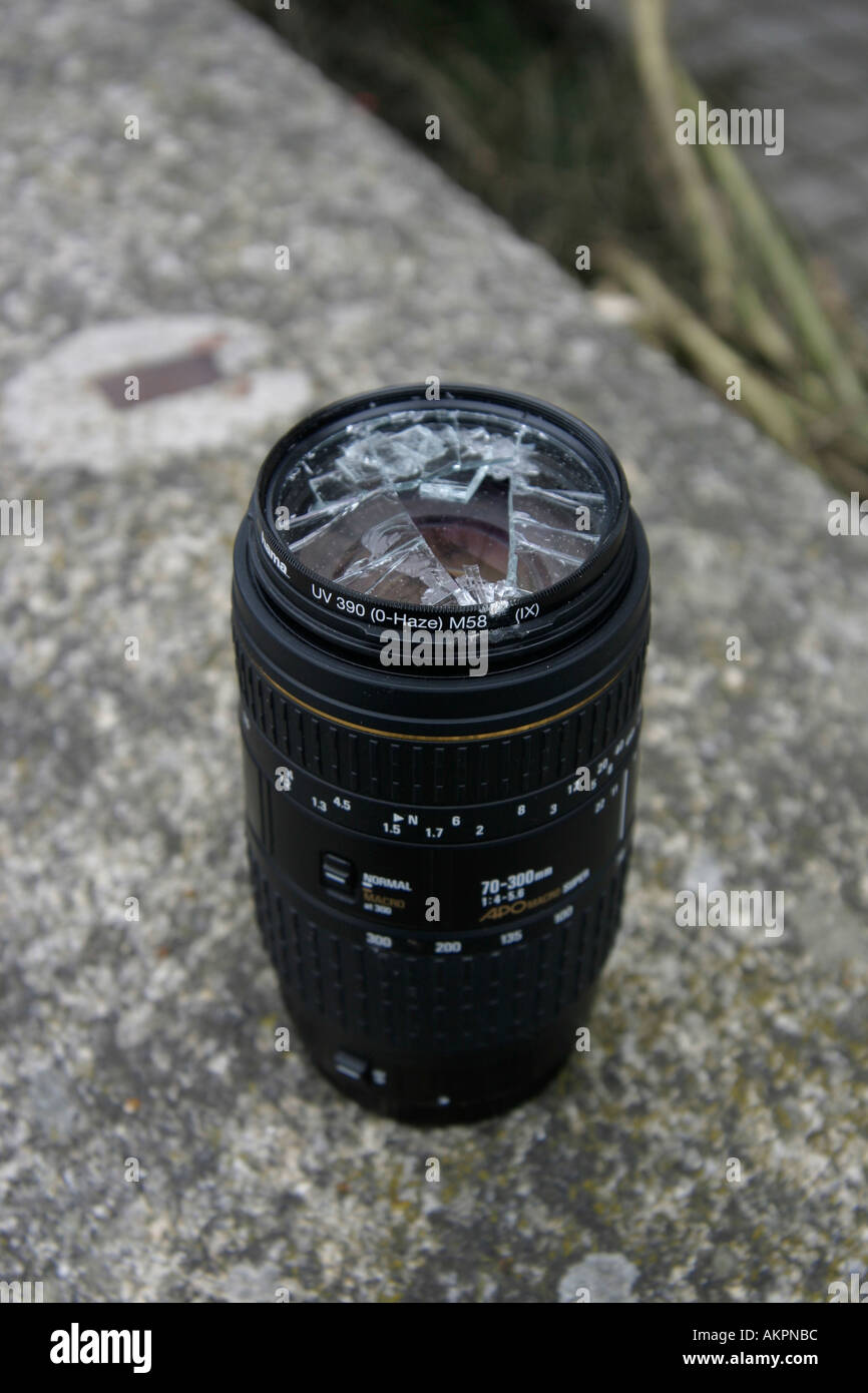 Lens smashed hi-res stock photography and images - Alamy