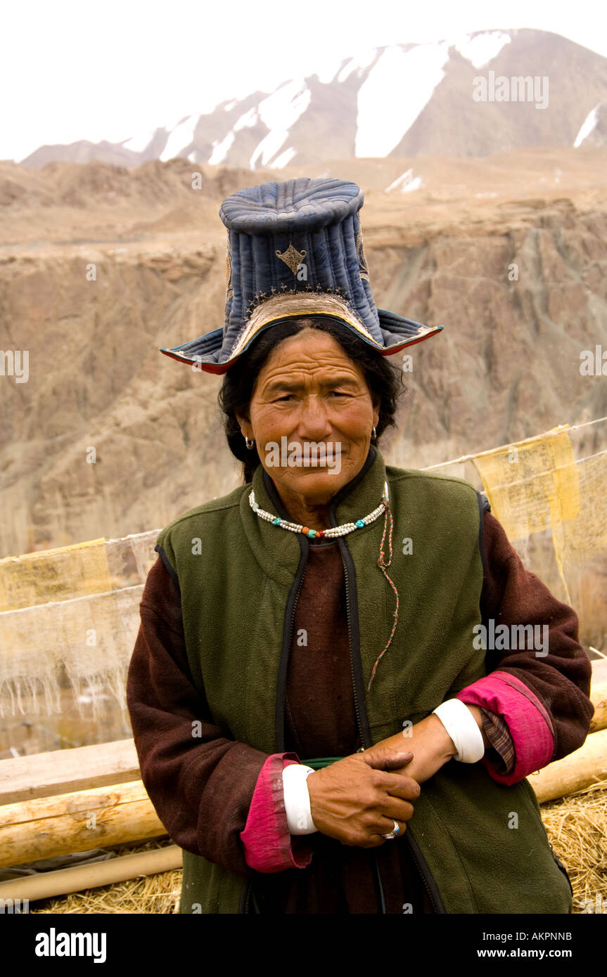ladakh india portrait of a woman Stock Photo - Alamy
